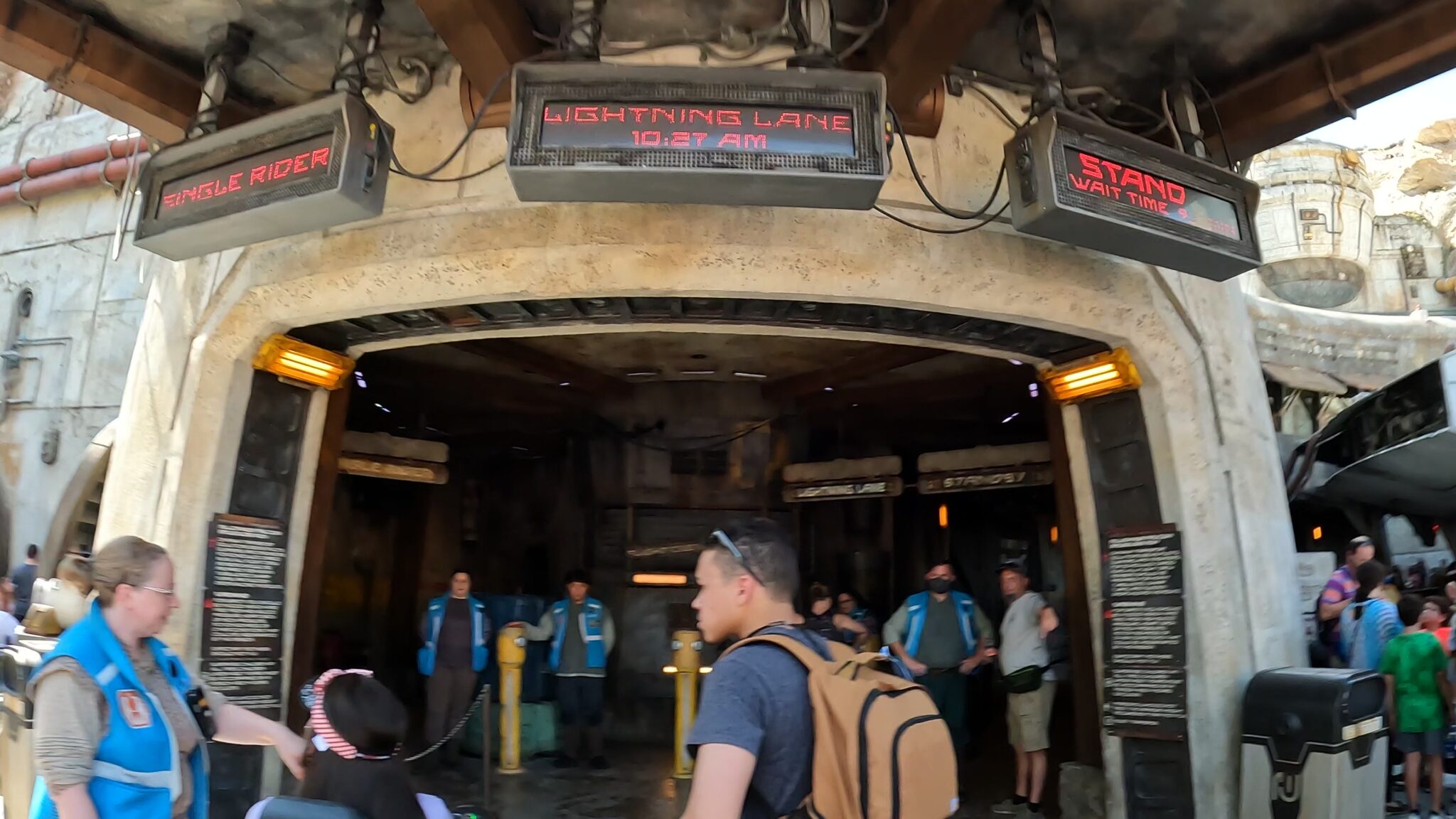 Beginner's Guide-Millennium Falcon: Smuggler's Run Ride at Disney (Tips ...