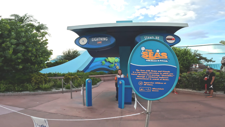 Beginner's Guide: The Seas with Nemo and Friends at Disney World (Tips ...
