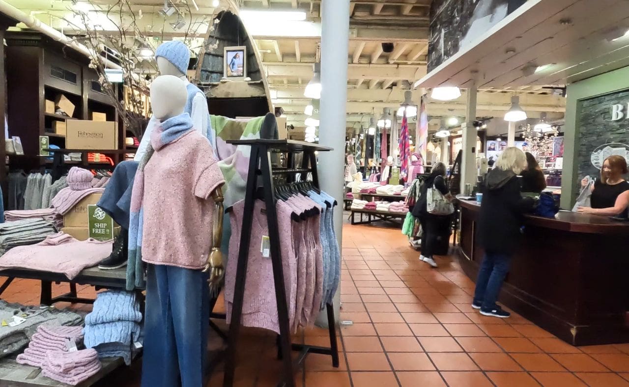 Guide to Blarney Woollen Mills for Cruise Ship Passengers